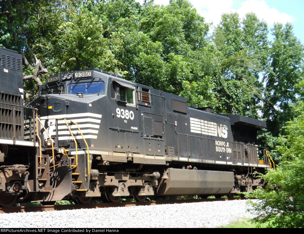 NS Dash9 is second on NS 23N